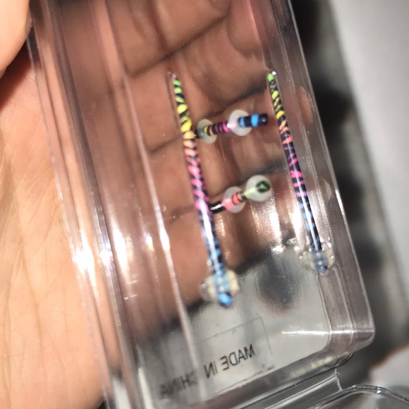 Hot Topic | Jewelry | 4g Ear Gauges | Poshmark